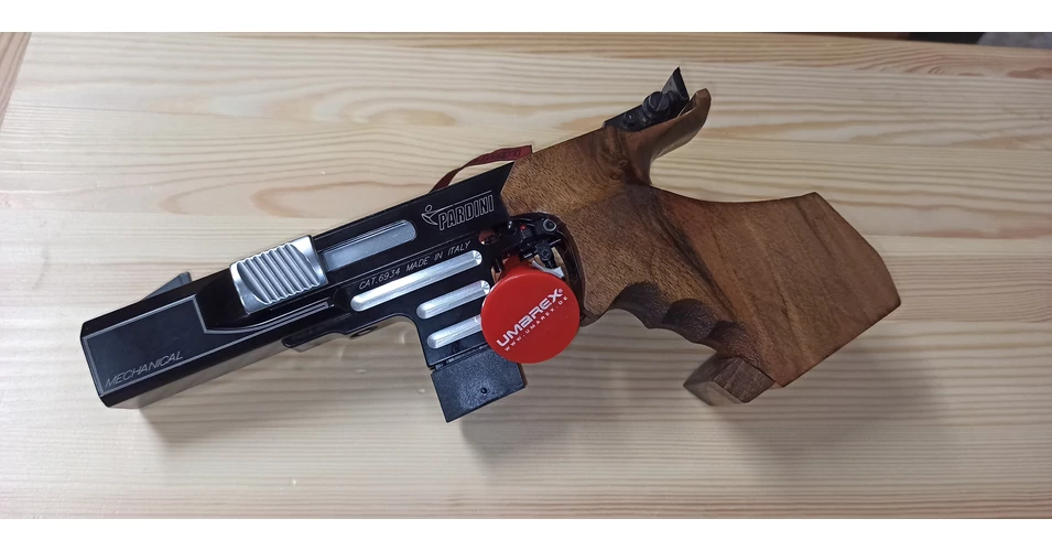 Használt Pardini HP .32 SW kaliberben - Használt maroklőfegyver ...